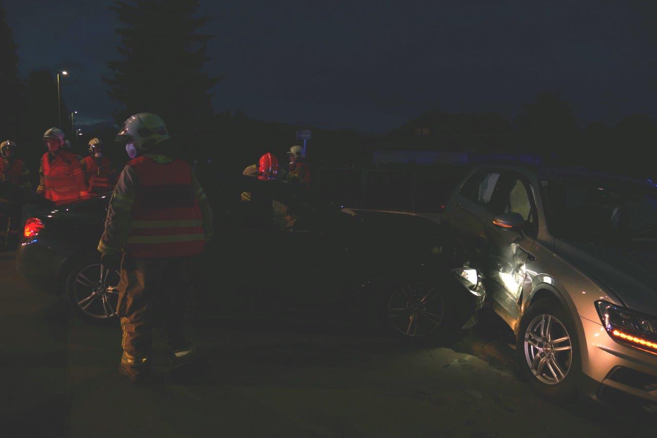 Verkehrsunfall in Graz - Katastrophenschutz und Feuerwehr der Stadt Graz
