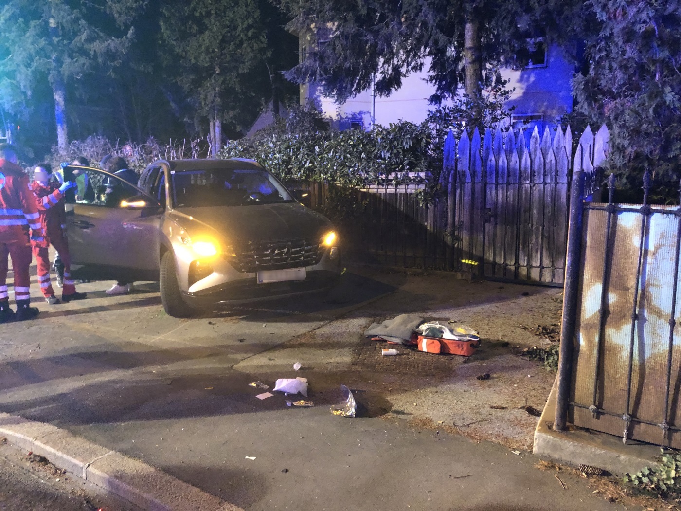 Verkehrsunfall in Graz Straßgang - Katastrophenschutz und Feuerwehr der Stadt Graz