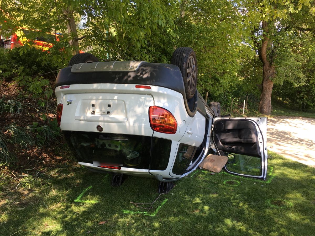 Schwerer Verkehrsunfall in Graz Andritz - Katastrophenschutz und Feuerwehr der Stadt Graz